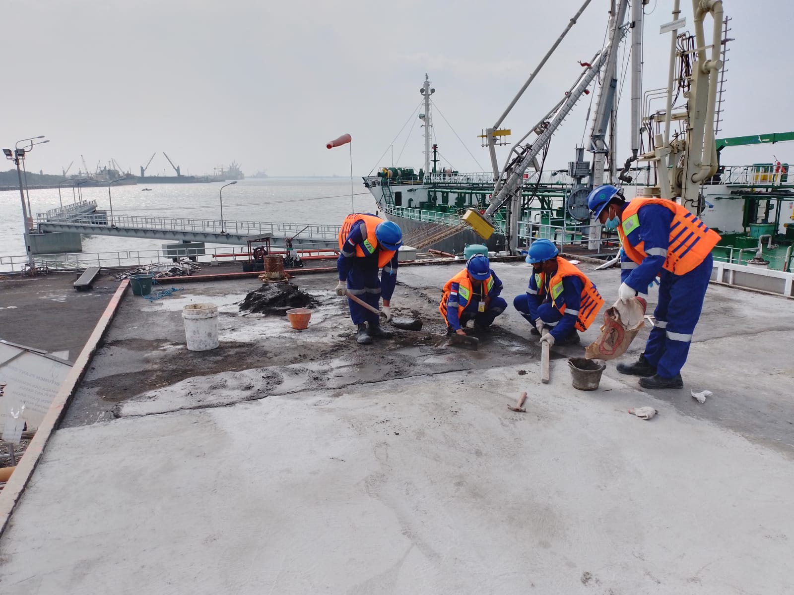 Pekerjaan Renovasi Gedung SS III, Pos Security Jetty dan Pos Security ...